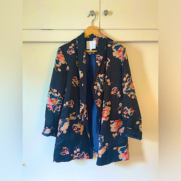 Anthropologie | Jackets & Coats | Silk Floral Blazer Lined Interior ...